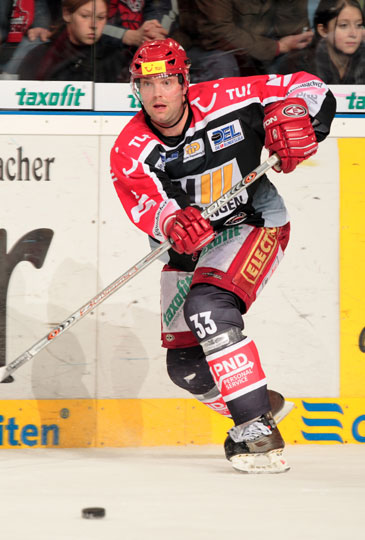 Eric Nickulas stürmt für die Panther | Profis | ERC Ingolstadt