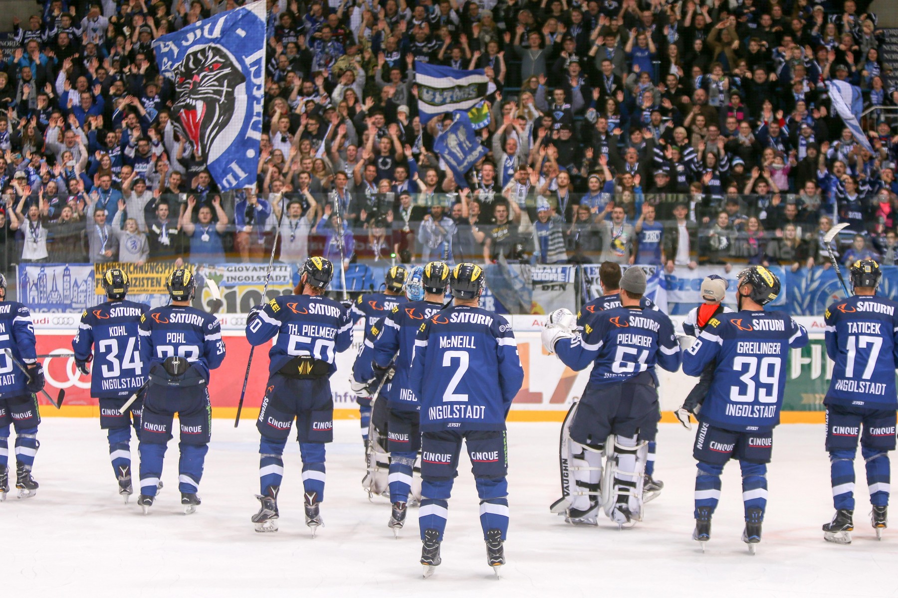 Dauerkarte für 2017/18 ab sofort erhältlich | Profis | ERC Ingolstadt