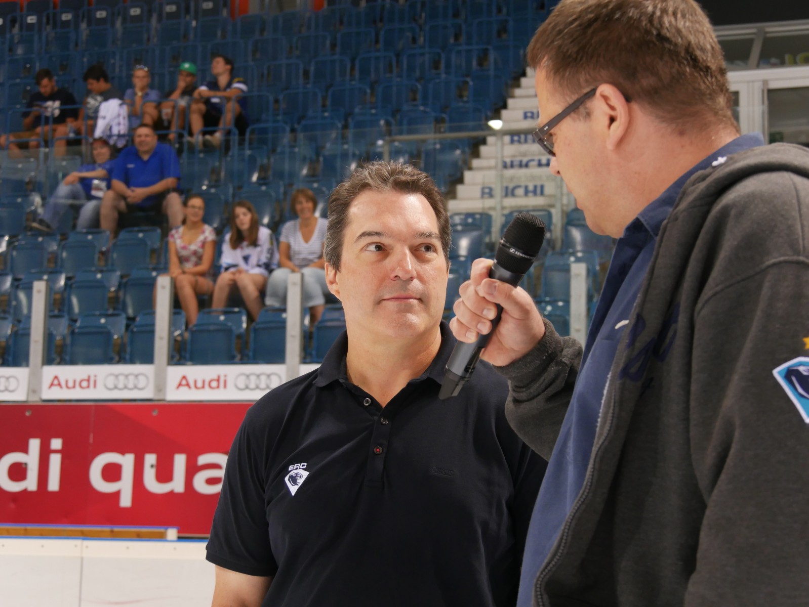 Trikotpräsentation: Talk mit Larry Mitchell | Profis,Fans | ERC Ingolstadt