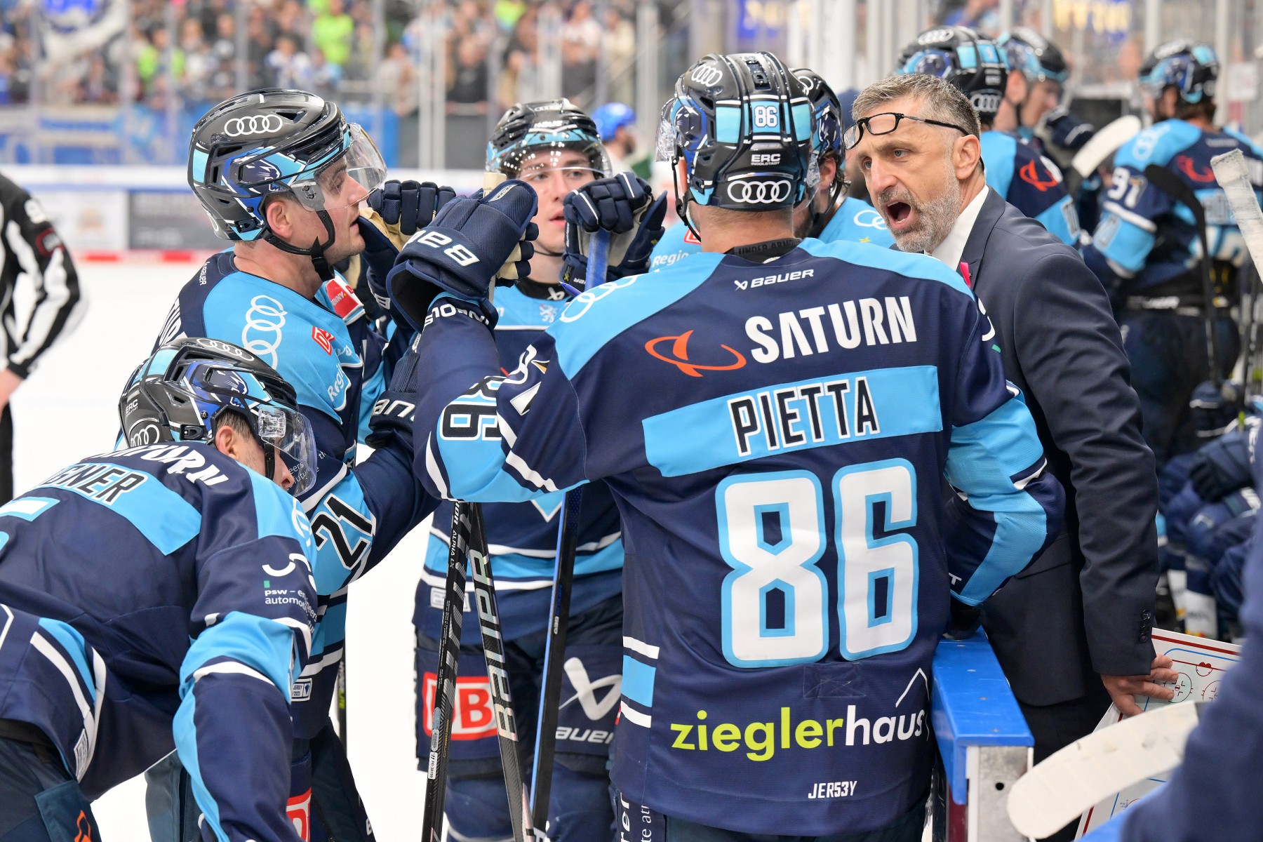 Unbeirrt ins nächste Topspiel | Profis | ERC Ingolstadt