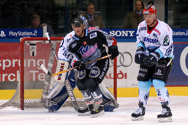 Sieg über Frankfurt bringt Platz 5 | Profis | ERC Ingolstadt